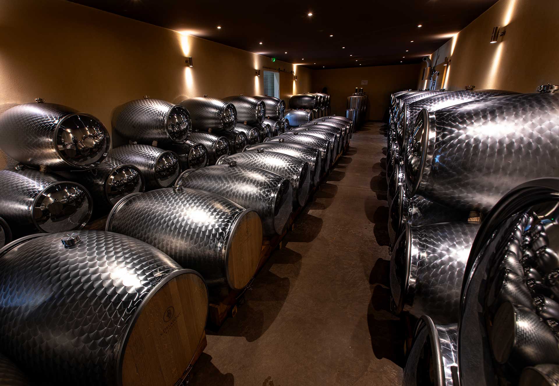 Stainless steel barrel, innovation for wine ageing and vinification